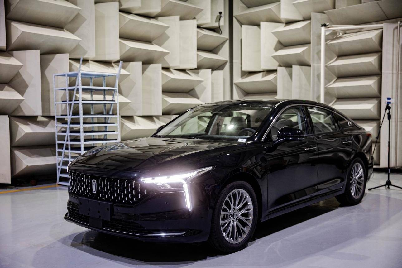 看着养眼，坐着舒适，年轻小两口都会选的奔腾B70_搜狐汽车_搜狐网