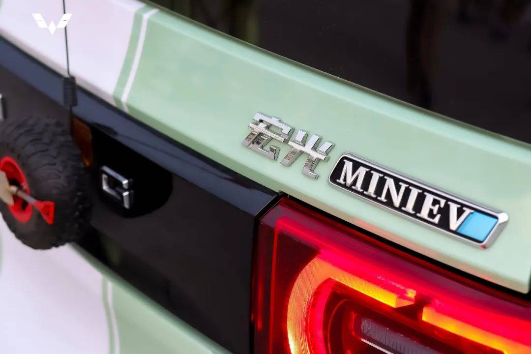 登顶全球小型纯电销冠 五菱宏光MINIEV何以成为领跑者_搜狐汽车_搜狐网