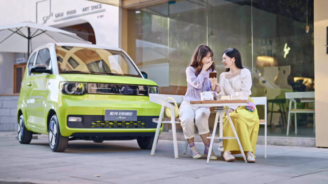 销量累计突破111万，五菱宏光MINIEV代步首选，限时2.98万起_搜狐汽车_搜狐网