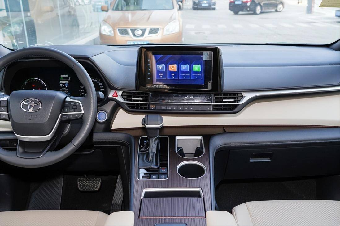 销量重回TOP1的别克GL8，用实力证明：你大哥永远是你大哥_搜狐汽车_搜狐网