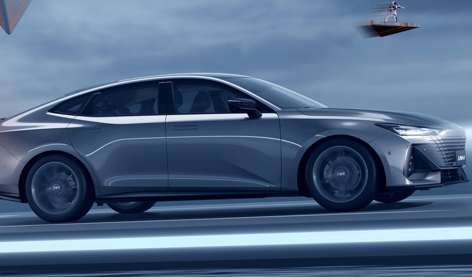 2.0T涡轮+爱信8AT，长安新车足够下本，真想不出用什么词来赞美了_搜狐汽车_搜狐网