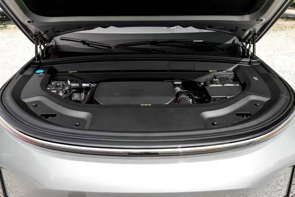 解析理想L8顶配：5.5秒破百，综合续航1315km，售价39.98万值吗？_搜狐汽车_搜狐网