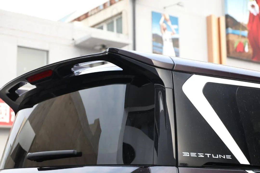 23.58万元起的真七座MPV，实拍一汽奔腾M9_搜狐汽车_搜狐网