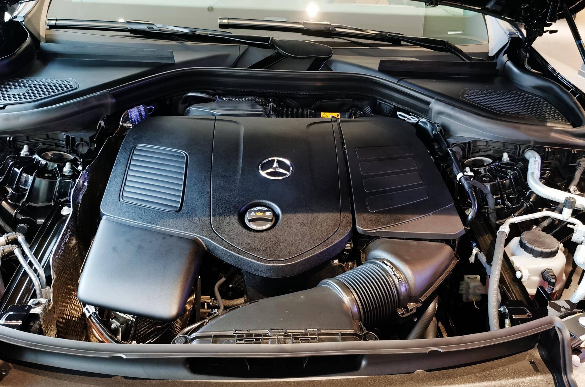 奔驰下一棵“摇钱树”？全新GLC L实拍：不装了，出7座王炸！_搜狐汽车_搜狐网