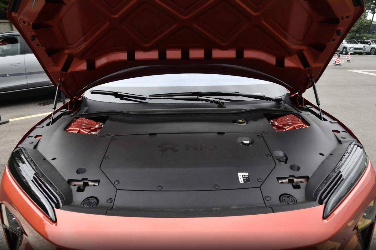 30万买自主品牌还是BBA，蔚来ET5 VS奥迪A4L，选谁更有面儿？_搜狐汽车_搜狐网