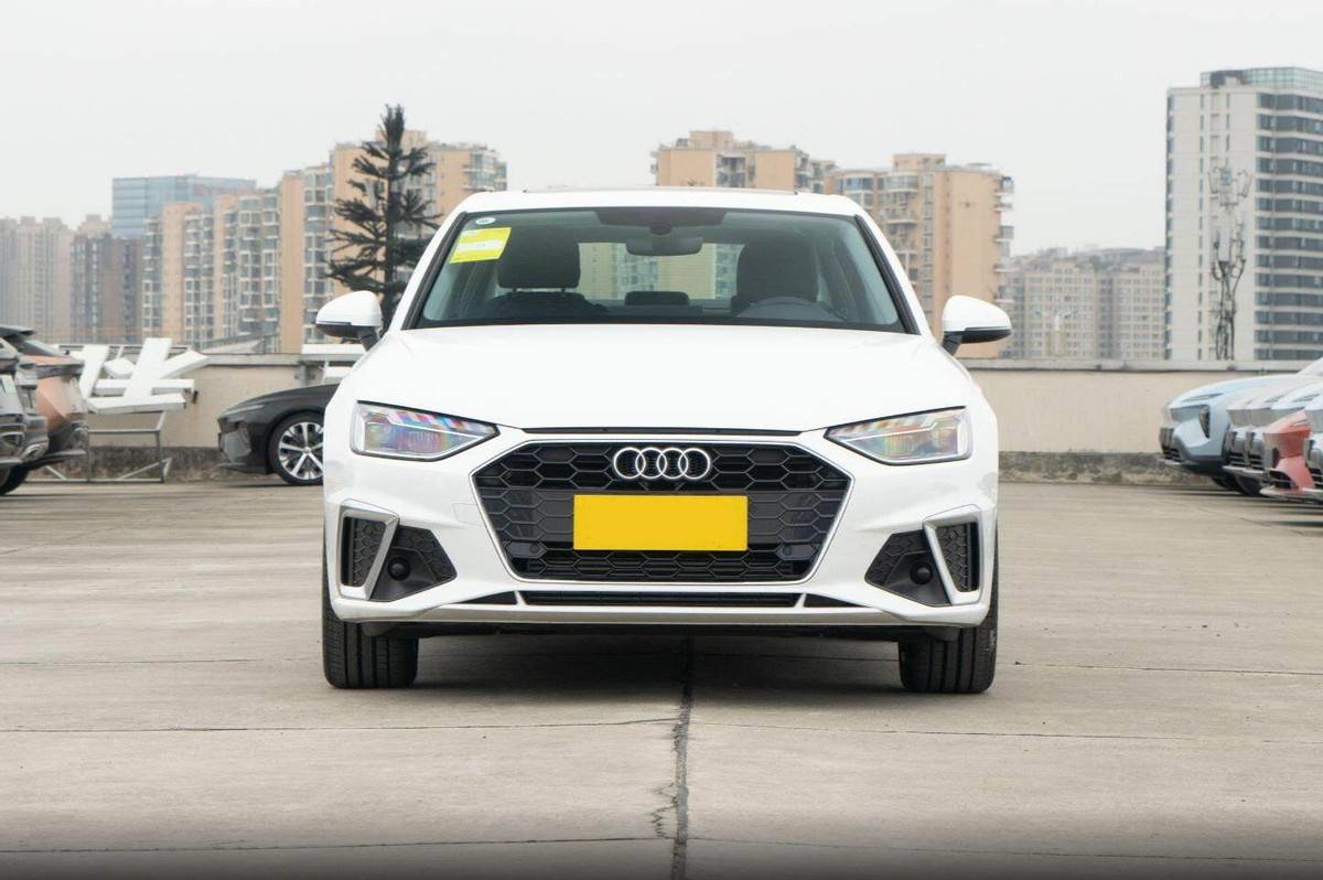 30万买自主品牌还是BBA，蔚来ET5 VS奥迪A4L，选谁更有面儿？_搜狐汽车_搜狐网