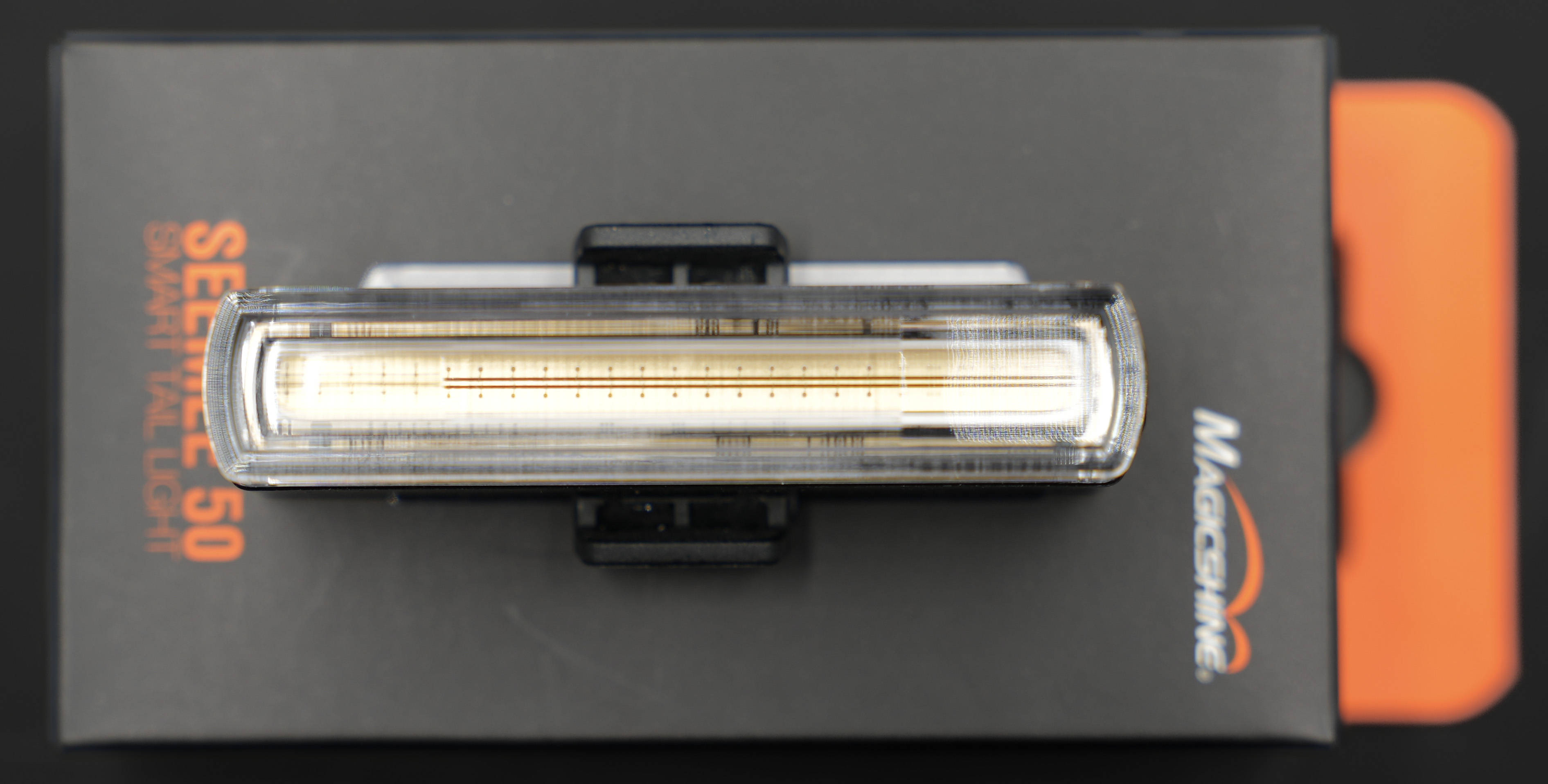 用闪亮给予夜骑的安全--迈极炫SEEMEE 20 V2.0 & 迈极炫 SEEMEE50尾灯使用体验_搜狐汽车_搜狐网