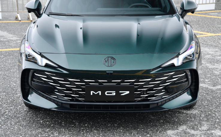 运动轿跑车颜值担当？上汽名爵MG7上市 售11.98万—16.98万元_搜狐汽车_搜狐网