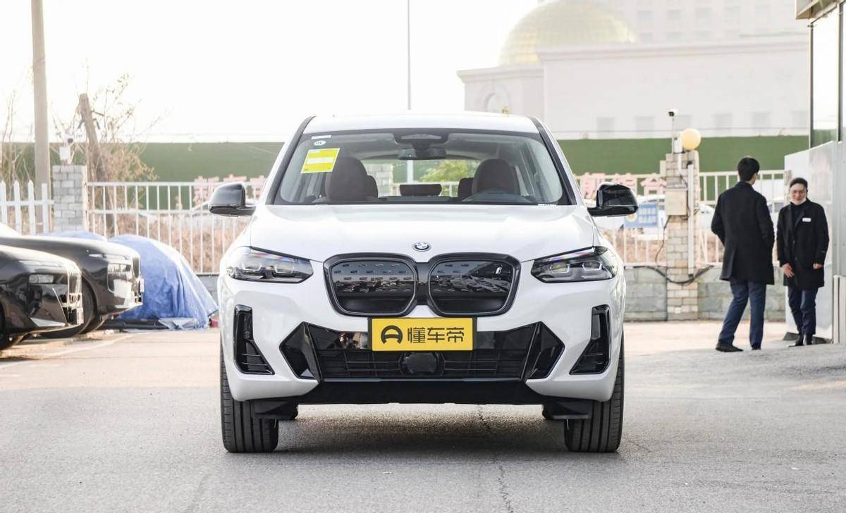 老牌劲旅VS新势力！宝马iX3对比蔚来ES6，40多万预算，谁更值？_搜狐汽车_搜狐网