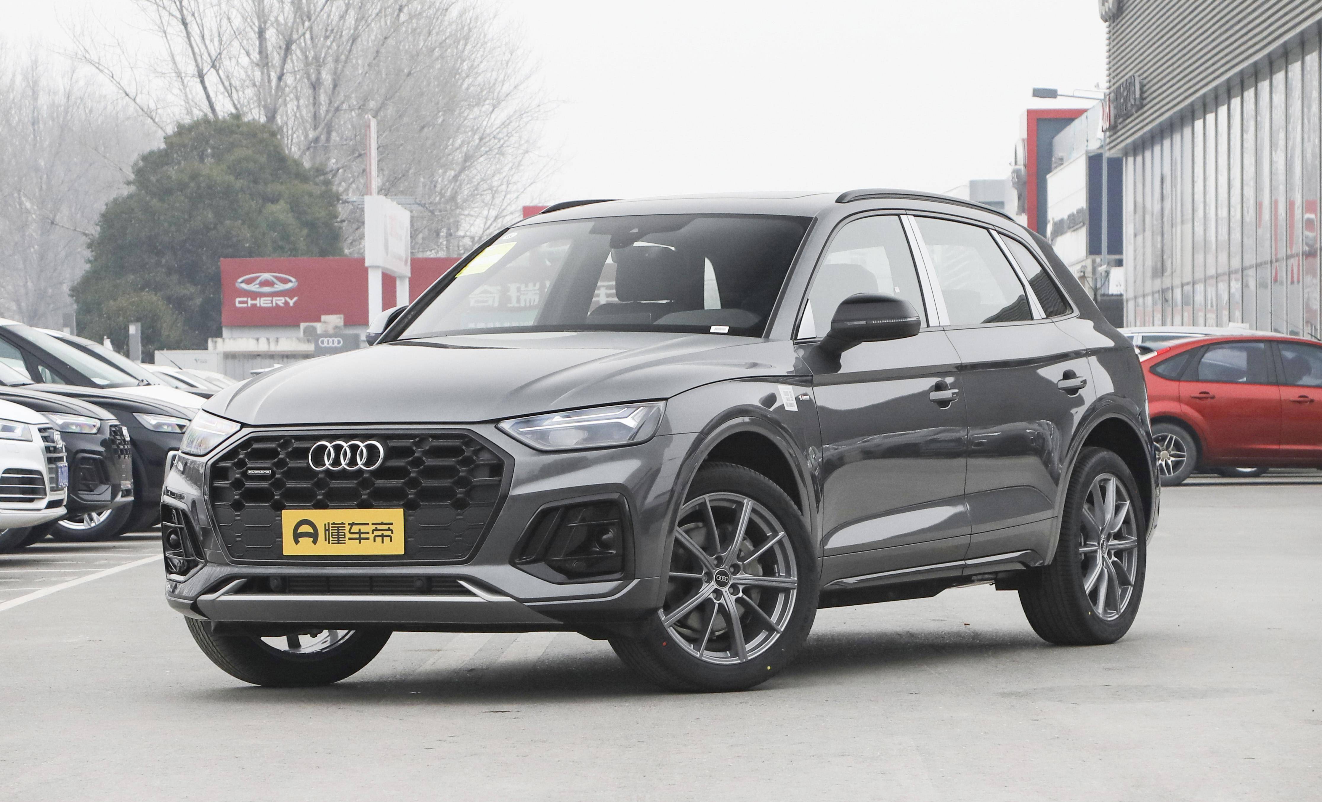 新车-实拍2023款奥迪Q5L，售价配置微调，正式挑战宝马X3_搜狐汽车_搜狐网