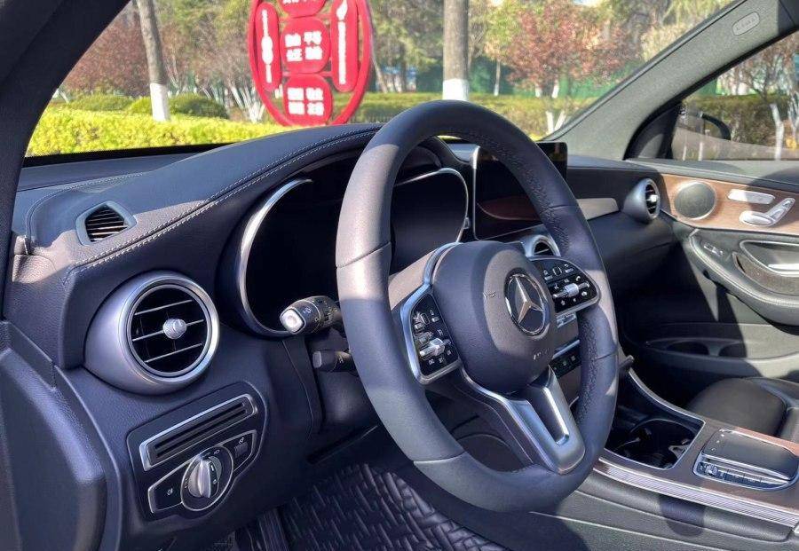 奔驰GLC：优惠7万左右，搭载2.0T+9AT！产品力均衡的豪华SUV_搜狐汽车_搜狐网