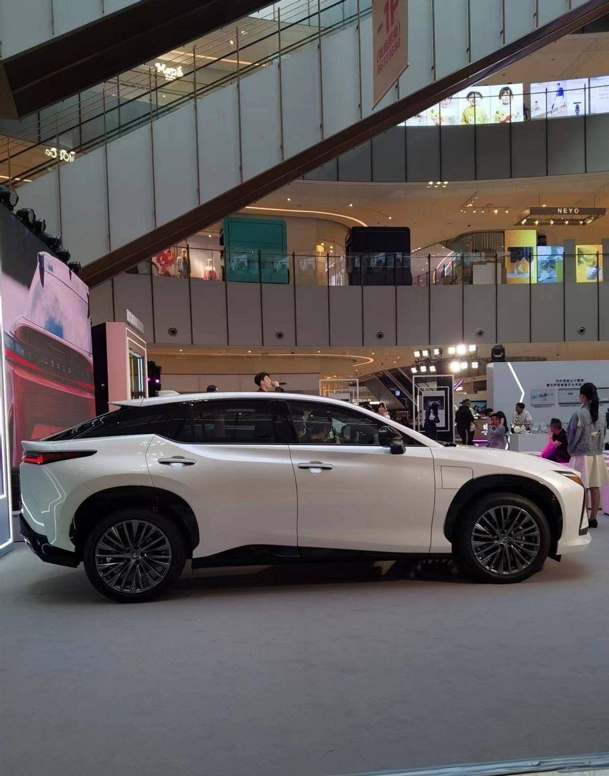 混动RX和纯电RZ，怎么选？有些情况你未必知道！_搜狐汽车_搜狐网