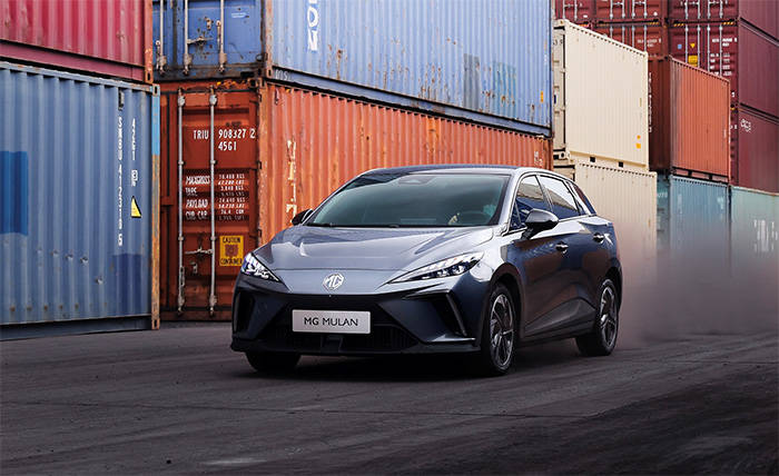 全球首发！MG Cyberster量产外观上海车展首次曝光_搜狐汽车_搜狐网