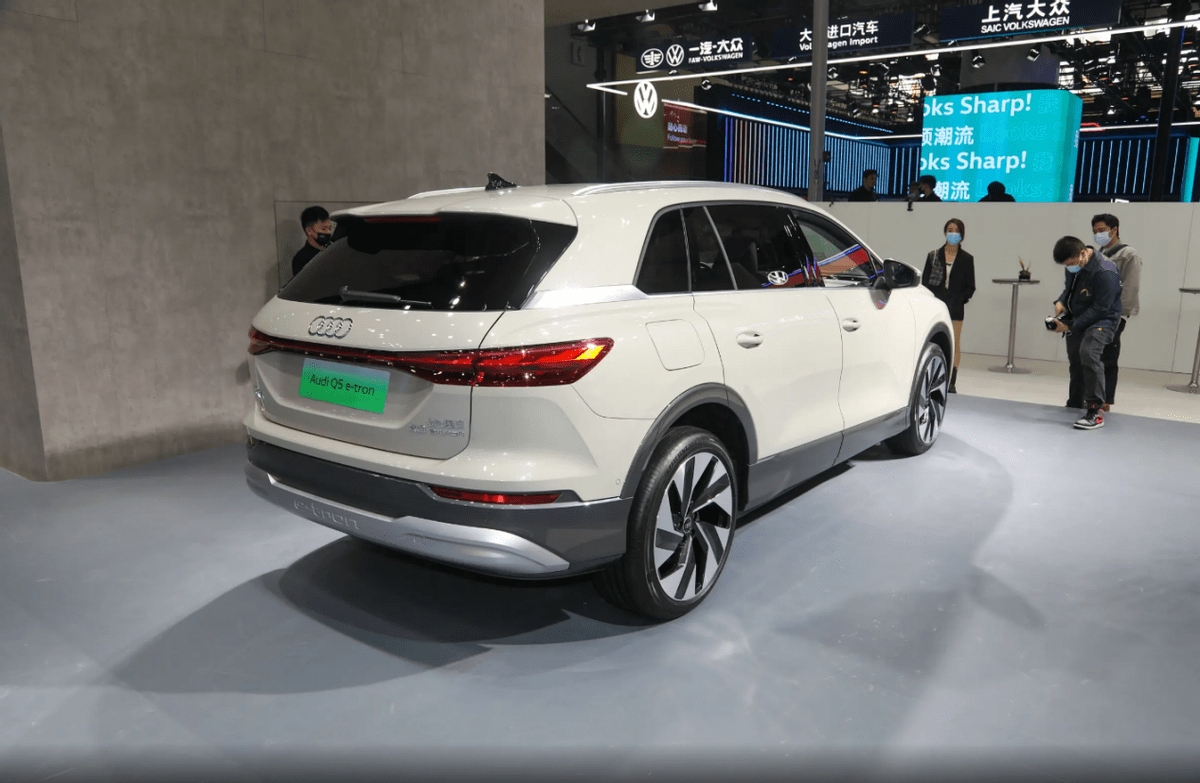 30万预算，想要豪华中大型纯电SUV，Q5etron没有对手_搜狐汽车_搜狐网