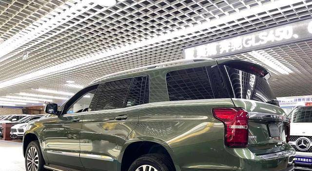 落地30万，尺寸媲美GLS，金属漆面豪华范十足，实拍北汽BJ90_搜狐汽车_搜狐网