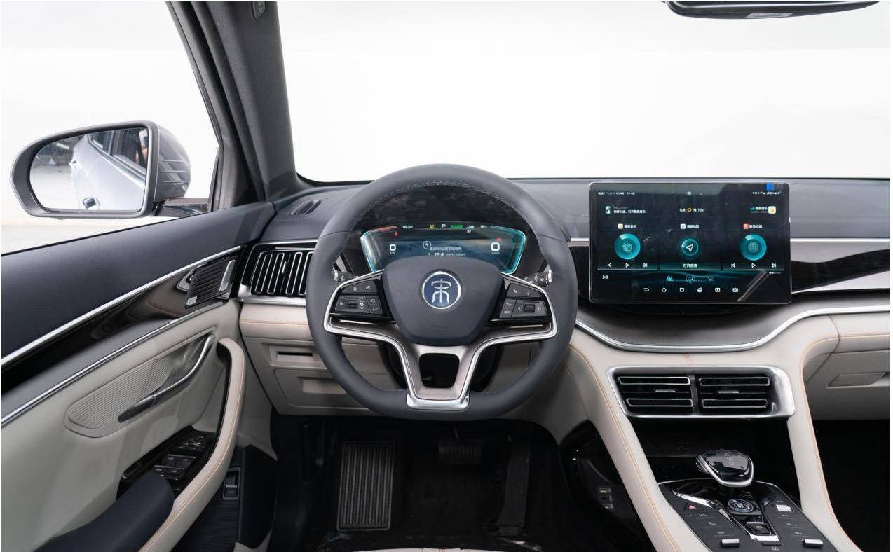 零跑C11 PK宋PLUS EV：豪华与智能竟可兼得？_搜狐汽车_搜狐网