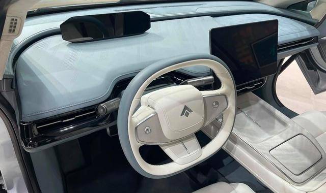 七翼大部分靠选装，广汽昊铂HyperGT开启预售21.99万元起_搜狐汽车_搜狐网