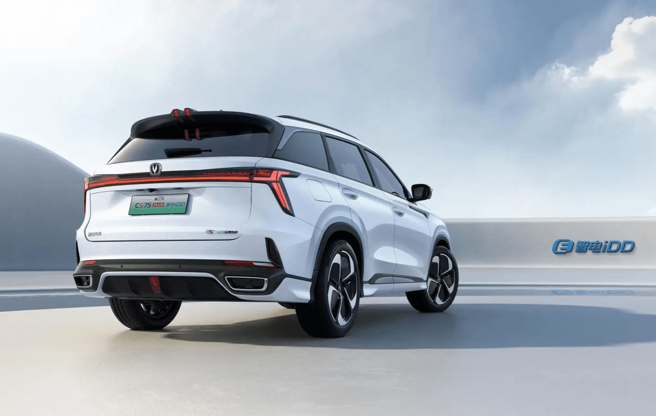 售价多少才心动？长安CS75 PLUS智电iDD纯电跑150km，标配快充_搜狐汽车_搜狐网