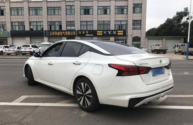 开完马自达阿特兹，再换到新天籁上，车主：对比后差距一目了然！_搜狐汽车_搜狐网