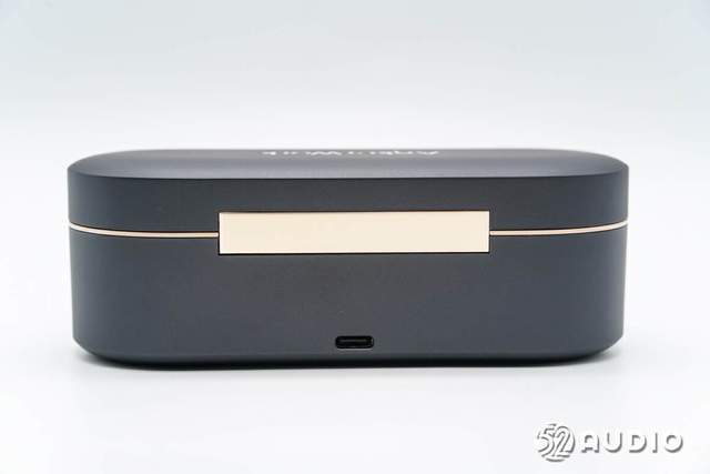 AnkerWork M650无线麦克风拆解，支持三种降噪模式，±15dB增益调节_充电_设计_发射器