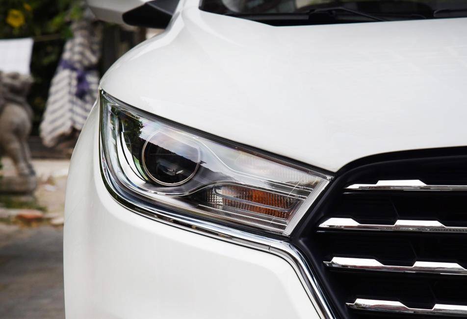 奔腾B50终于爆发了！油耗6.1L＋6AT，长近4米7，12.68万_搜狐汽车_搜狐网