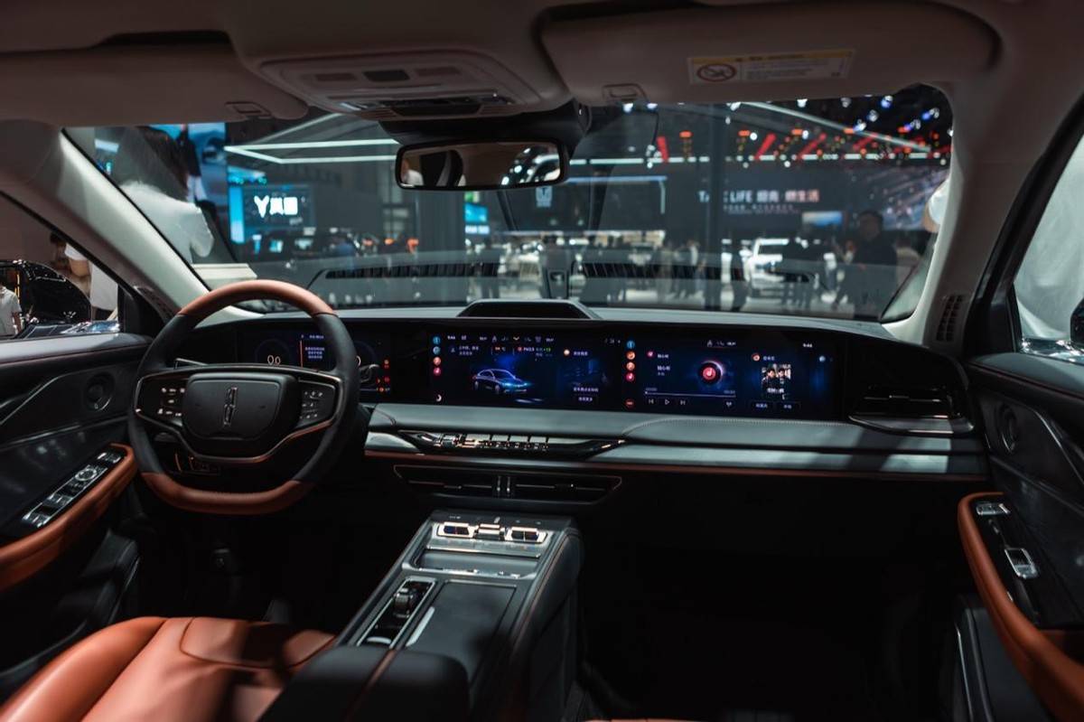 上海车展小鹏P7、蔚来ET5够看吗？我推荐你看林肯Z_搜狐汽车_搜狐网