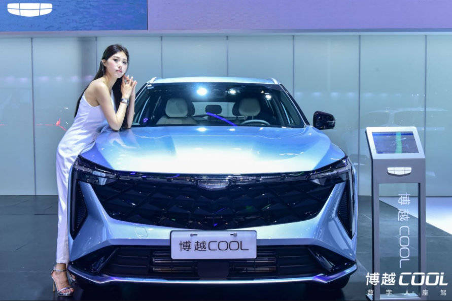 标配8155芯片，可全域FOTA，这样的博越COOL居然只要10万？！_搜狐汽车_搜狐网