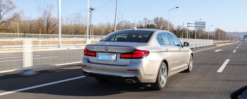 46.7万提了新款宝马530Li，才开2850公里，车主有话说_搜狐汽车_搜狐网