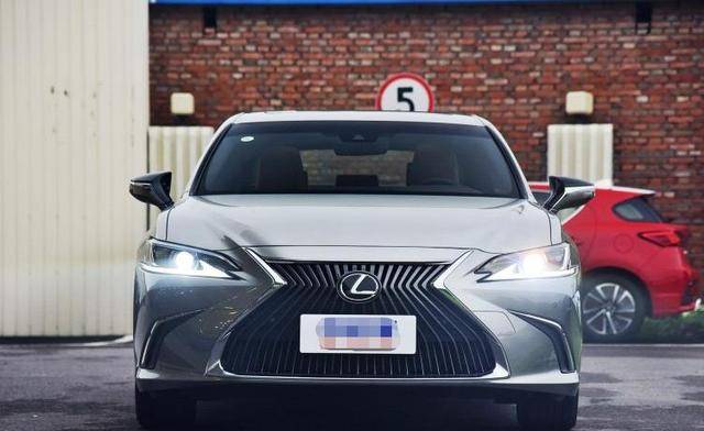 雷克萨斯ES200一般什么人开？ES200在动力方面能行吗_搜狐汽车_搜狐网