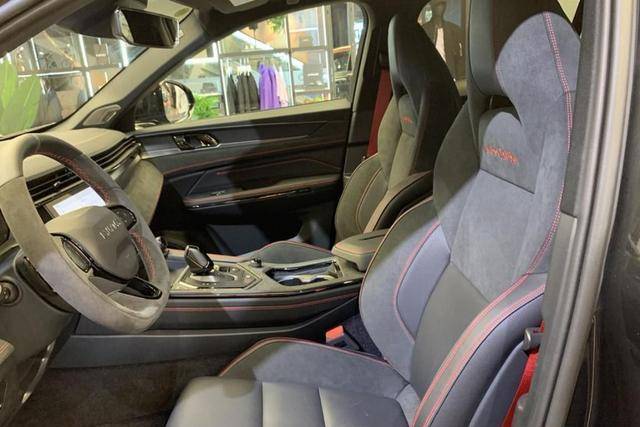 不愧是吉利，这SUV极速230km，沃尔沃T5引擎＋爱信8AT，已开抢_搜狐汽车_搜狐网