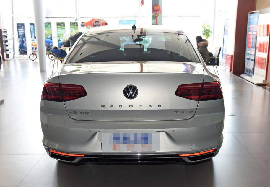 买家轿的再等等，新款大众迈腾来了，比本田雅阁漂亮，轴距2871mm_搜狐汽车_搜狐网