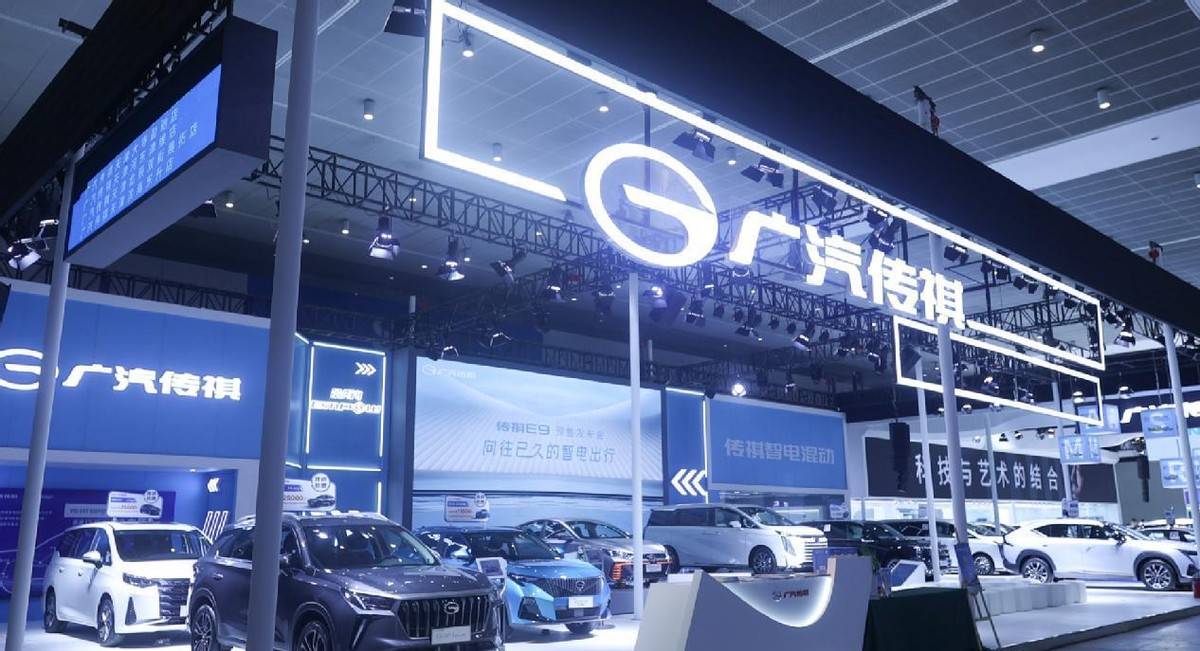 2.0T！265马力！零百5.7s追平Type-R，不到14万拿下影豹R_搜狐汽车_搜狐网