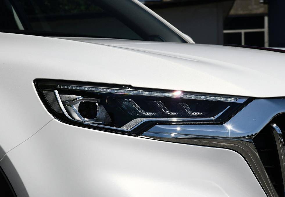 红旗HS5终于火了，31天狂甩9117台，2.0T＋爱信6AT，配四驱_搜狐汽车_搜狐网