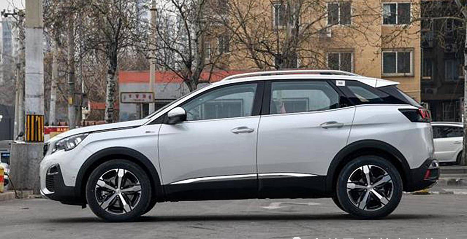 标致紧凑SUV，1.8T＋8AT，车宽1850mm，法系车真的不香吗？_搜狐汽车_搜狐网