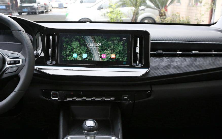 最适合工薪阶级的MPV，油耗6.7L，实力不输嘉际，7.88万_搜狐汽车_搜狐网