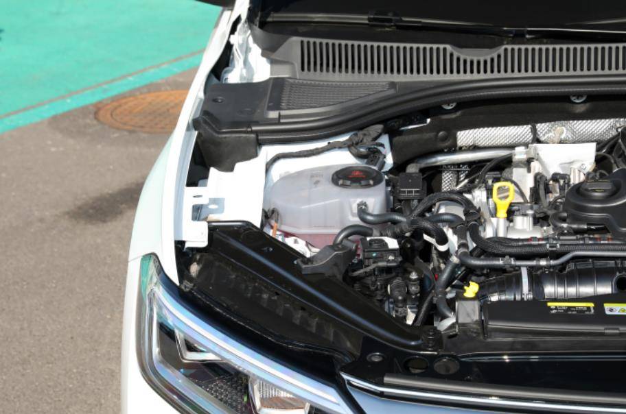 售价22万，全新速腾GLI实车亮相，改换8AT变速，马力230匹_搜狐汽车_搜狐网