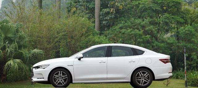 “5.9秒破百”490牛米眩晕扭矩 试驾比亚迪秦ProDM版_搜狐汽车_搜狐网