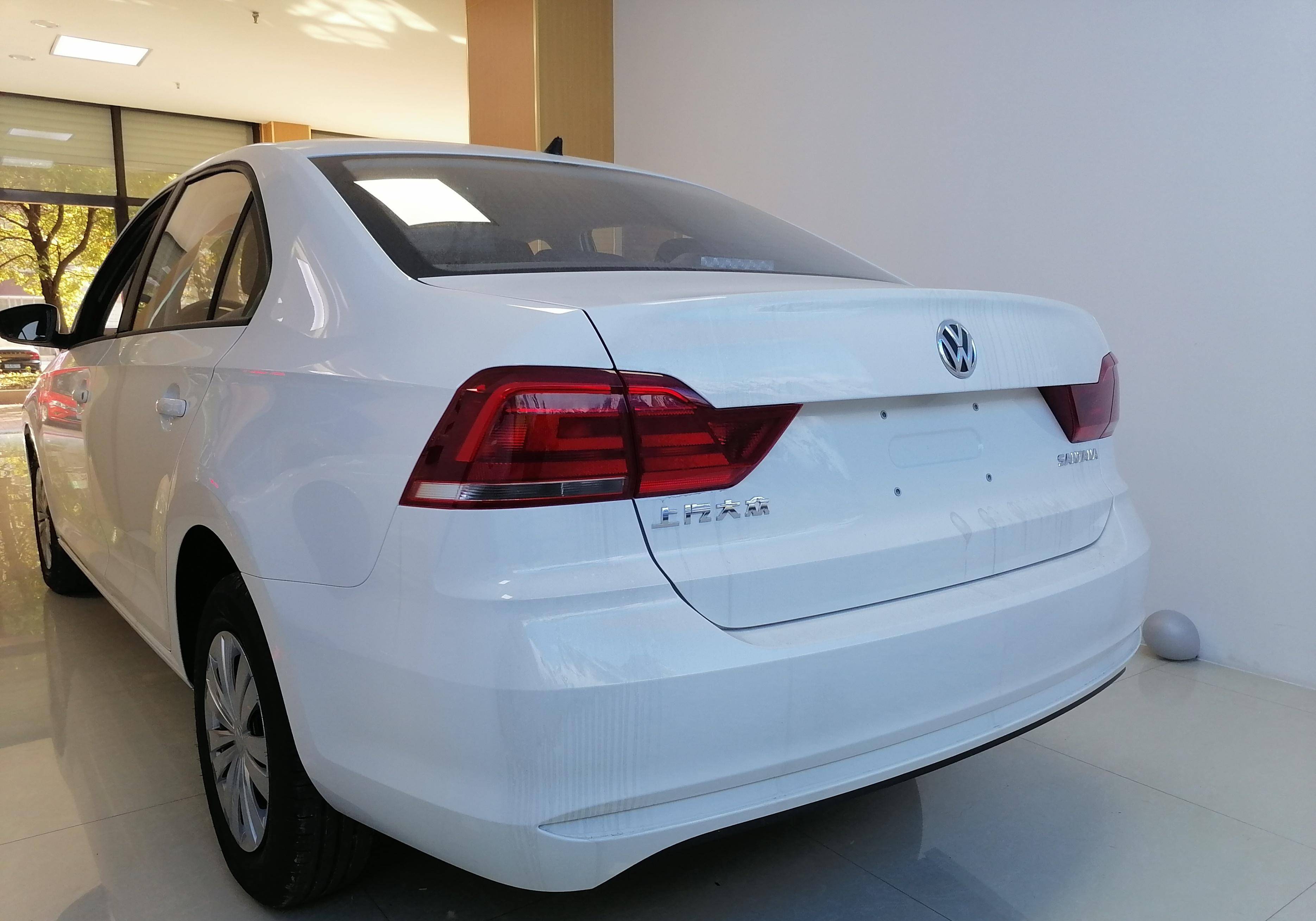 新大众桑塔纳实拍图，1.5L＋6AT，皮实耐用_搜狐汽车_搜狐网