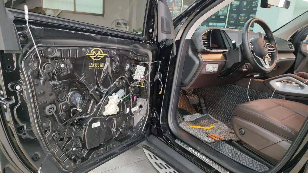 22款奔驰GLE350e改装360全景+ACC自适应巡航+副厂发光A柱喇叭罩_搜狐汽车_搜狐网