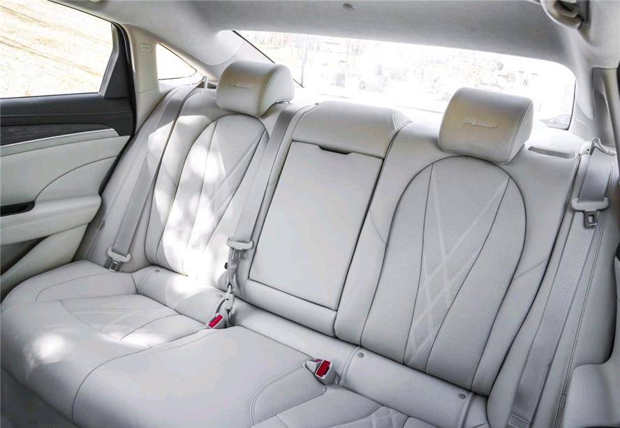 最良心美系“豪车”！车长超5米无惧A6L，起步241马力，不足20万_搜狐汽车_搜狐网