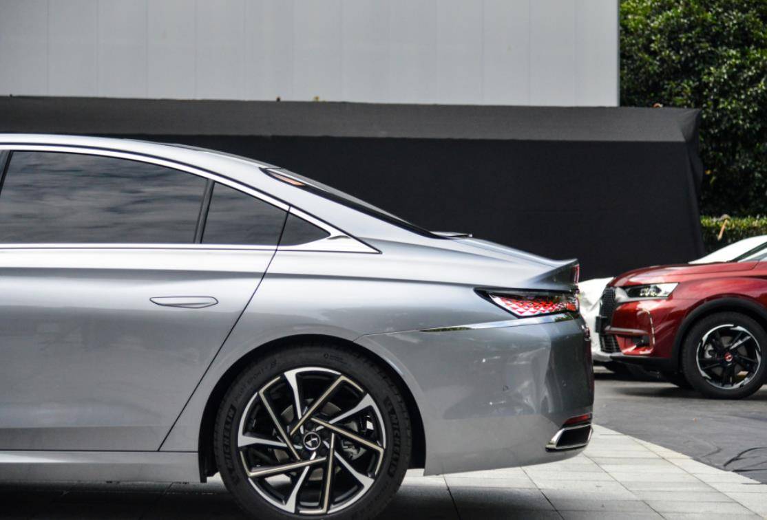 明明有吕布的实力，却沦落为“三姓家奴”，法系豪车DS9值得关注_搜狐汽车_搜狐网