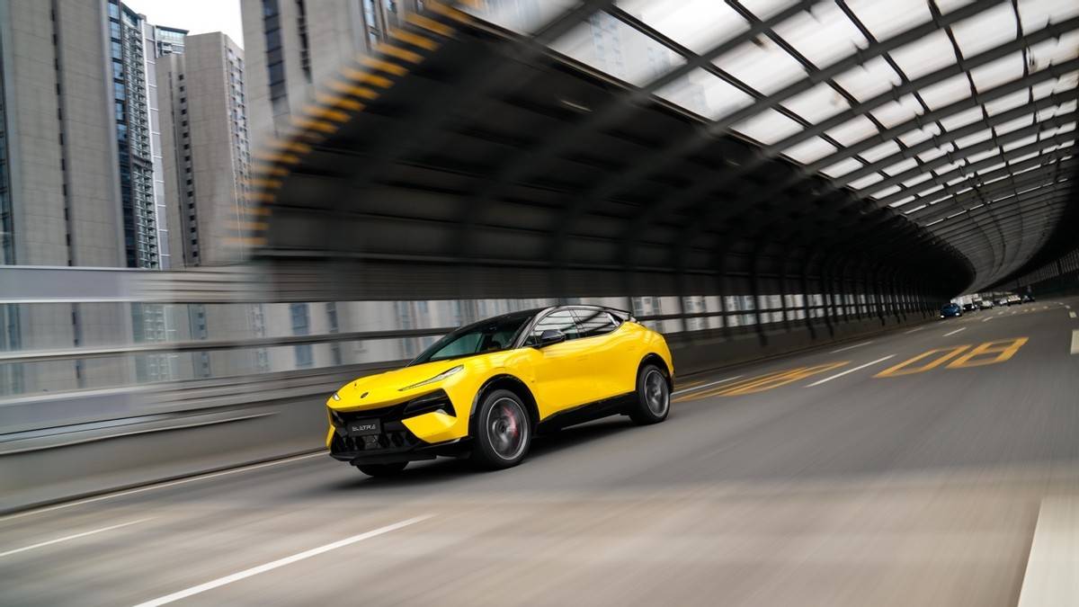 划时代的路特斯——探店试驾Lotus Eletre_搜狐汽车_搜狐网