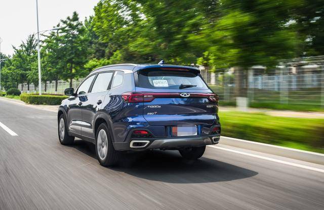 10万级的中型SUV，风行T5L和瑞虎8哪个好？对比后见分晓_搜狐汽车_搜狐网