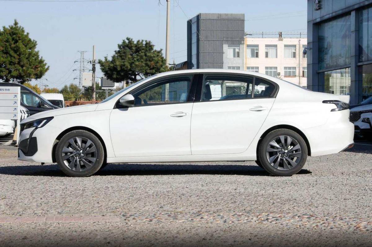 解读标致408，配1.6T+6AT动力，好开又省油，仅10.57万起_搜狐汽车_搜狐网