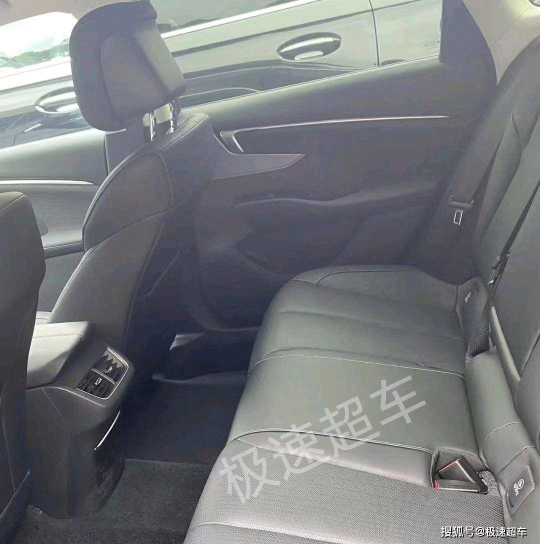 低配版亮相！2023别克君越实力大增，新造型+新车标，竞争大众迈腾_搜狐汽车_搜狐网