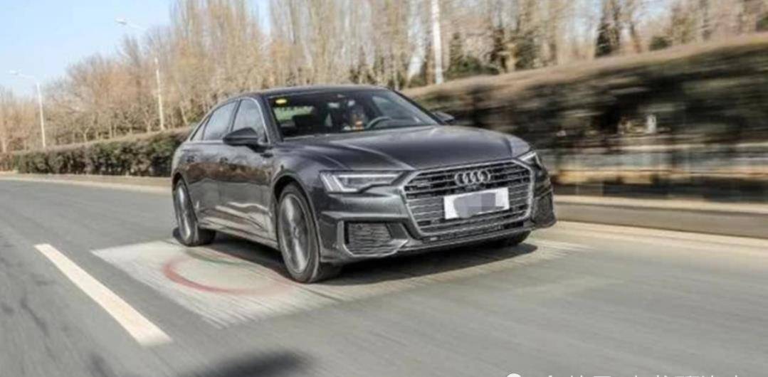 公务用车买哪个？红旗H9和奥迪A6L全面对比，老司机：太难选_搜狐汽车_搜狐网