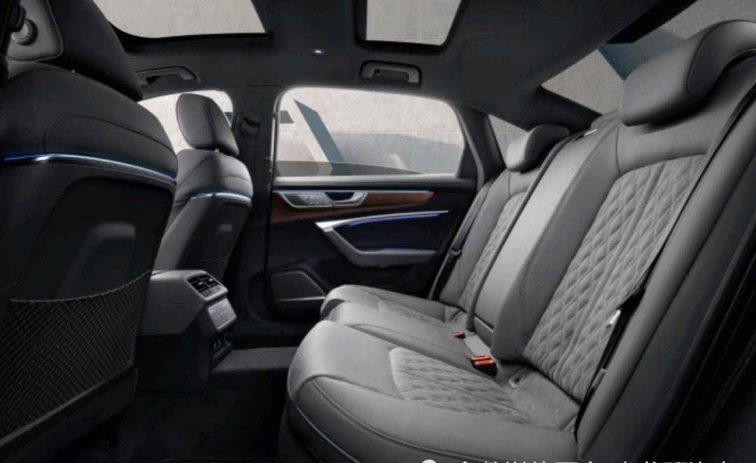 轴距超3米，3.0T搭配48V轻混系统，全新奥迪A6L到底香不香？_搜狐汽车_搜狐网