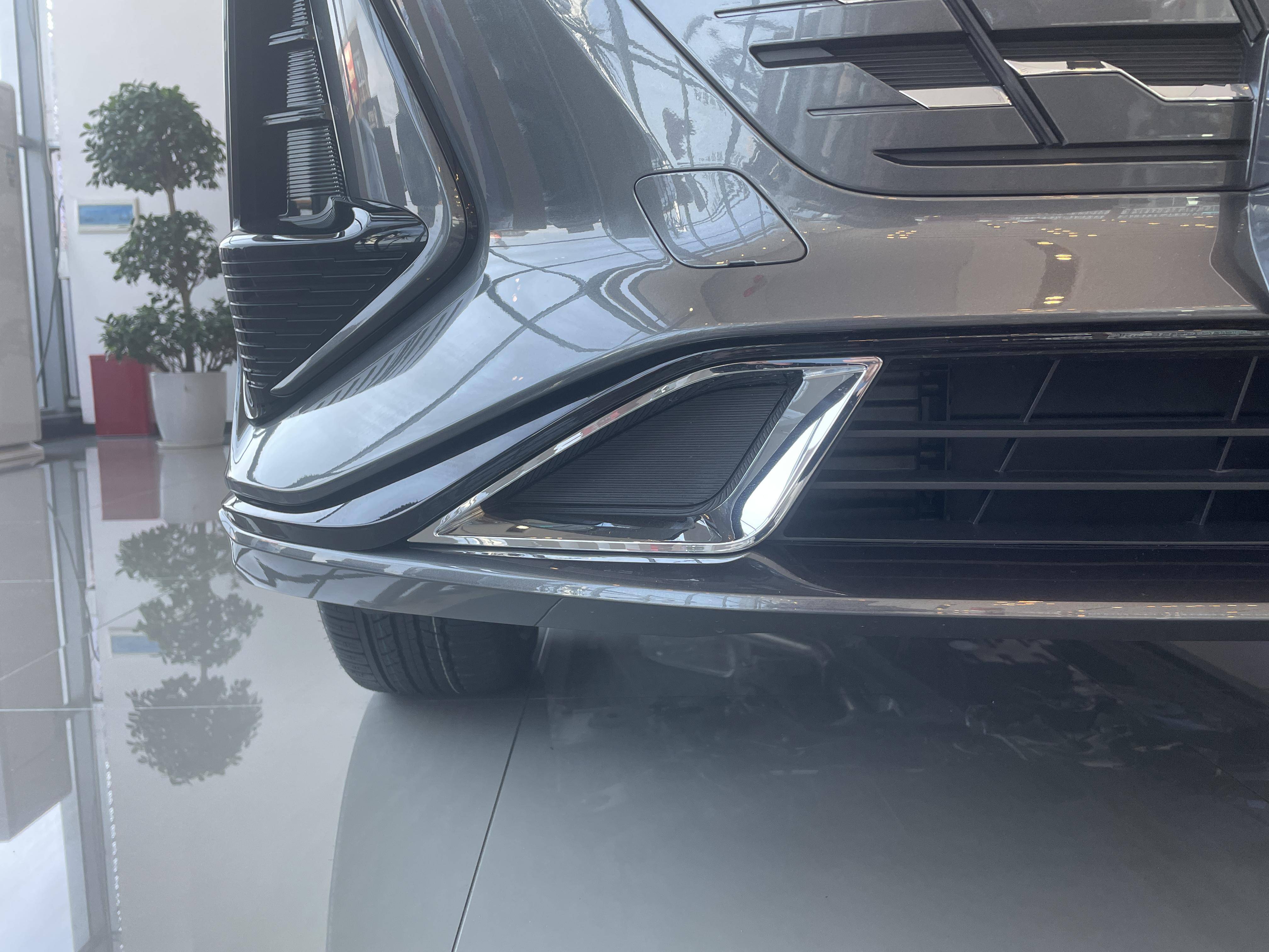 探店第三代CS75 PLUS：群雄逐鹿的细分市场，它还能是标杆吗？_搜狐汽车_搜狐网