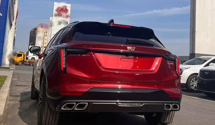 来了！凯迪拉克全新轿跑型SUV GT4到店，颜值不低，空间较为一般_搜狐汽车_搜狐网
