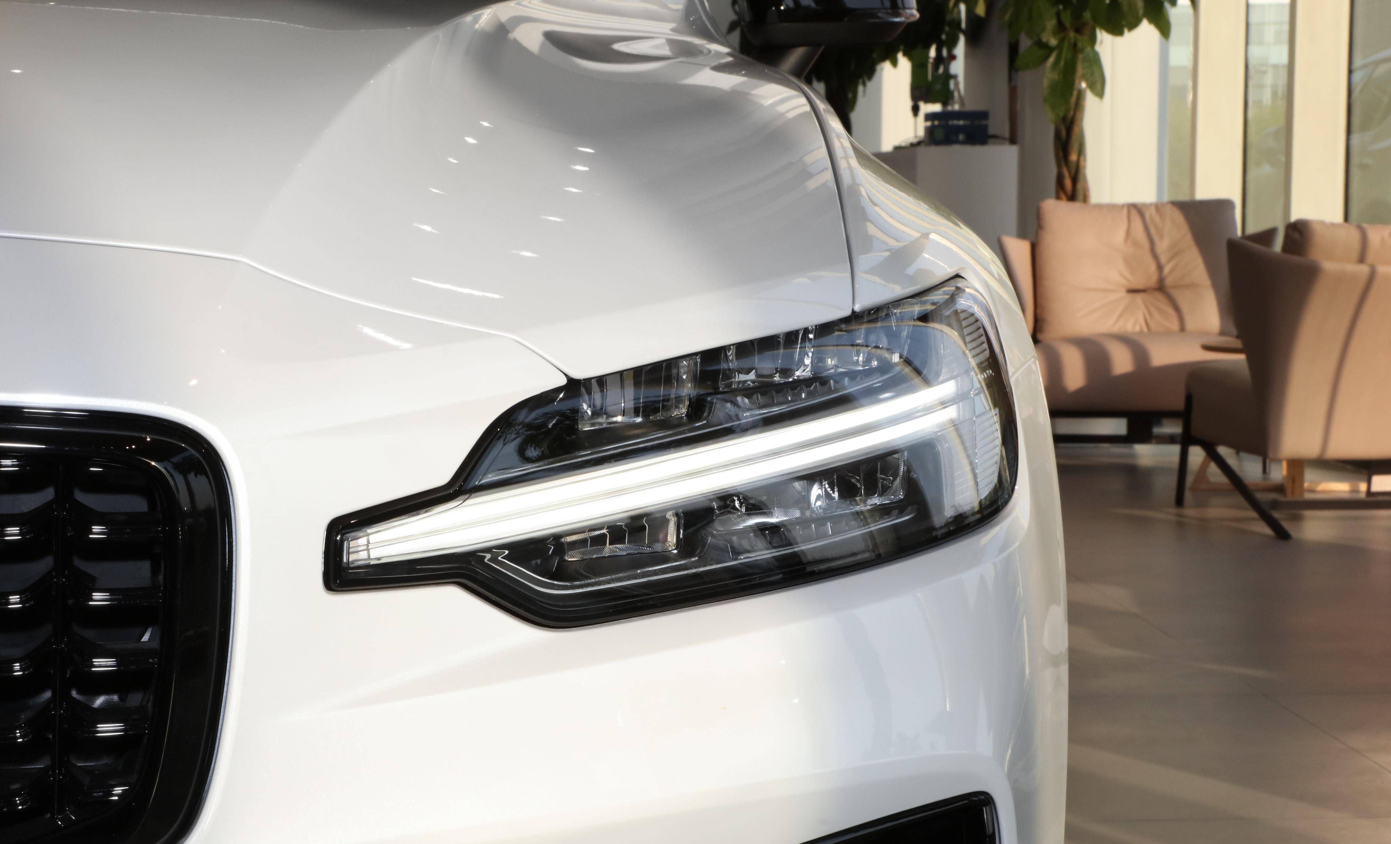 捷豹XEL和沃尔沃S60究竟该怎么选？_搜狐汽车_搜狐网